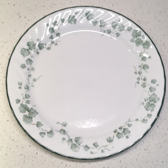 Corelle | Dining | 4 Corelle Callaway Ivy Pattern Dinner Plates | Poshmark